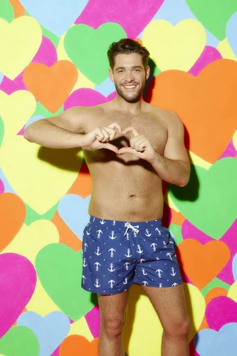 Jonny Mitchell | Love Island Wiki | Fandom