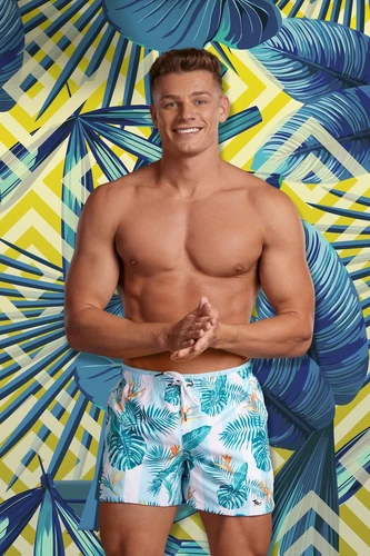 Callum Hole | Love Island Wiki | Fandom