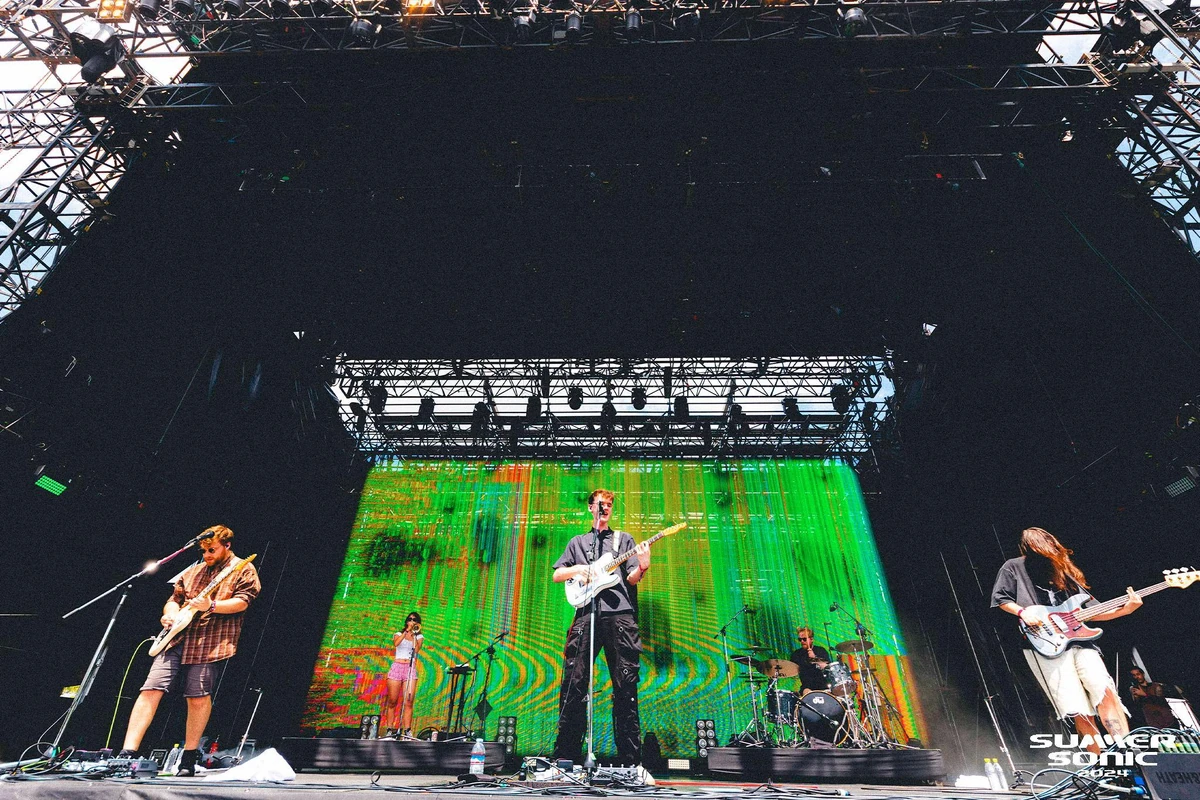 Photo Gallery Band | Lovejoy Wiki | Fandom