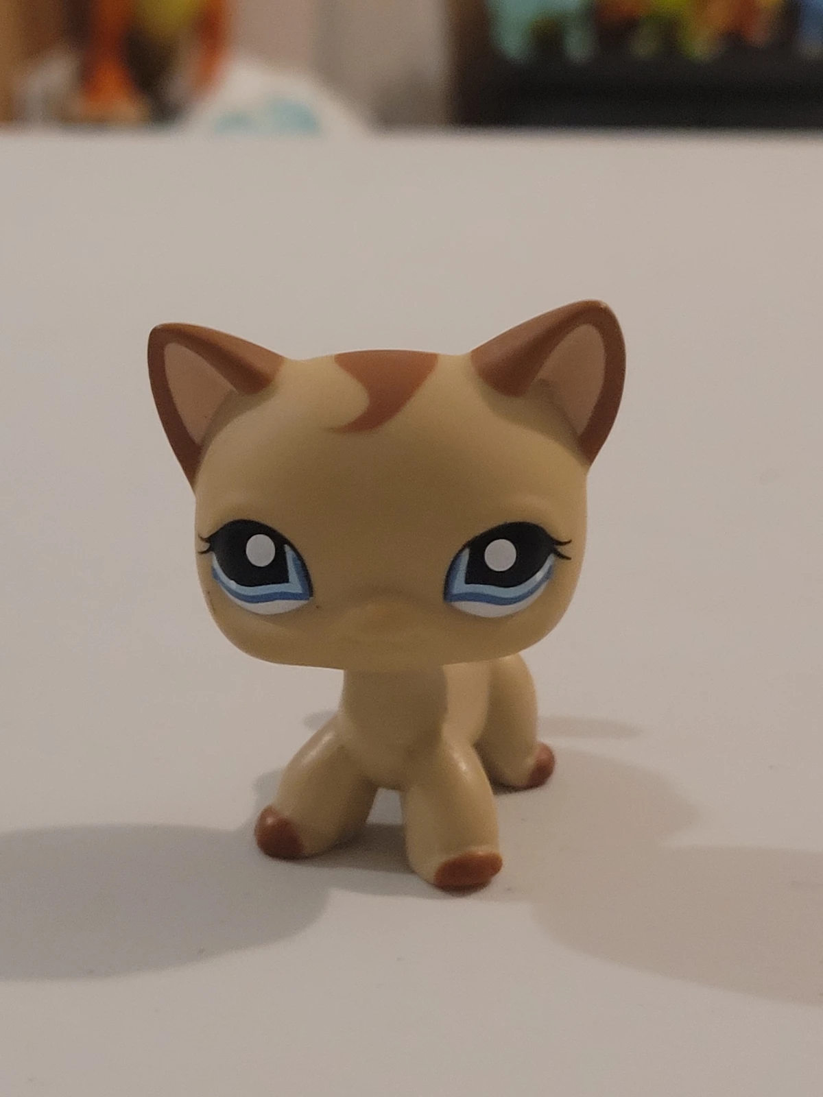 Miley Cyrus | LPS Artist School Reimagined Wiki | Fandom