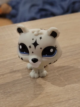 Maggie Lindemann | LPS Artist School Reimagined Wiki | Fandom