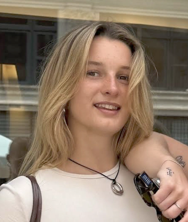 Carly Jones | Lukester's Wiki | Fandom