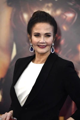 Lynda Carter | Wiki Univers DC | Fandom