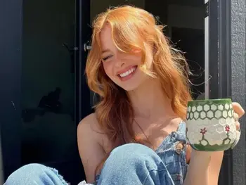 Liz Buxbaum | Lynn Painter Universe Wiki | Fandom