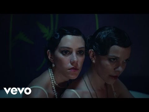 1000x | Music Video Wiki | Fandom