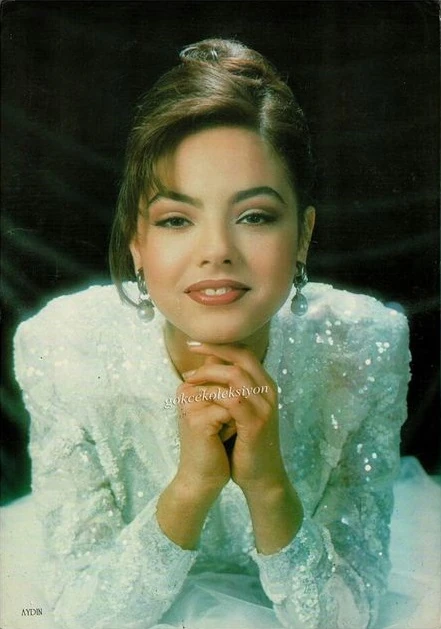 Ebru Gündeş | Music Video Wiki | Fandom