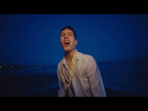 Palms (Gus Dapperton) | Music Video Wiki | Fandom