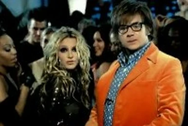 britney spears boy dancing