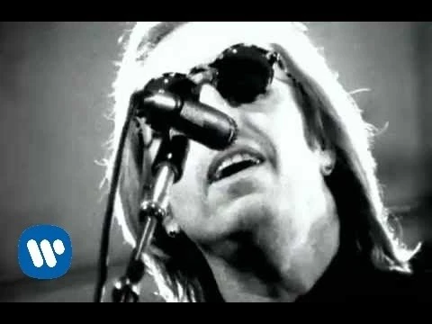 You Wreck Me | Music Video Wiki | Fandom