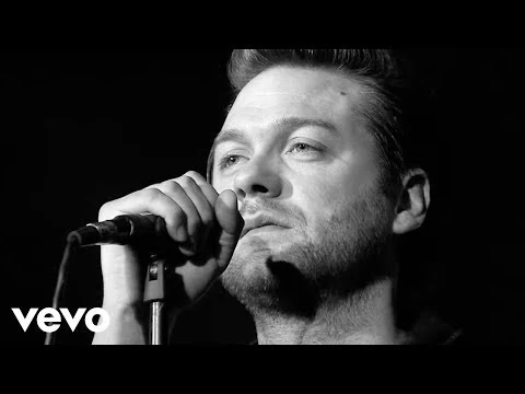 Goodbye Kiss | Music Video Wiki | Fandom