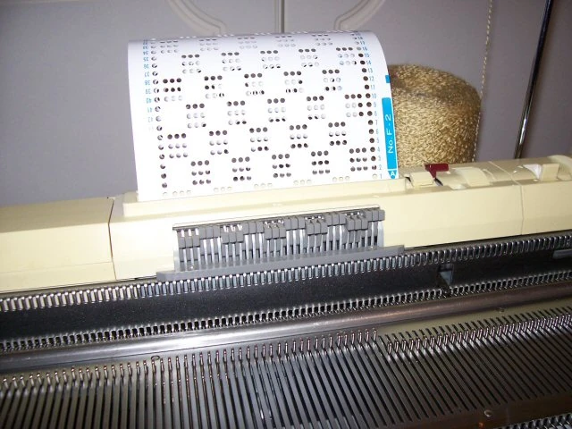 Silver F370K | Machine Knitting Wiki | Fandom