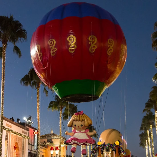 Dolly | Macy's Thanksgiving Day Parade Wiki | Fandom