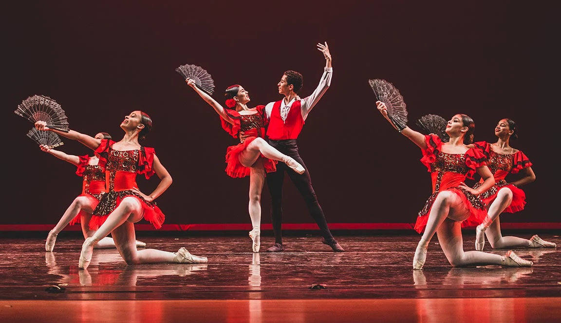 Ballet Hispánico School of Dance | Macy's Thanksgiving Day Parade Wiki ...