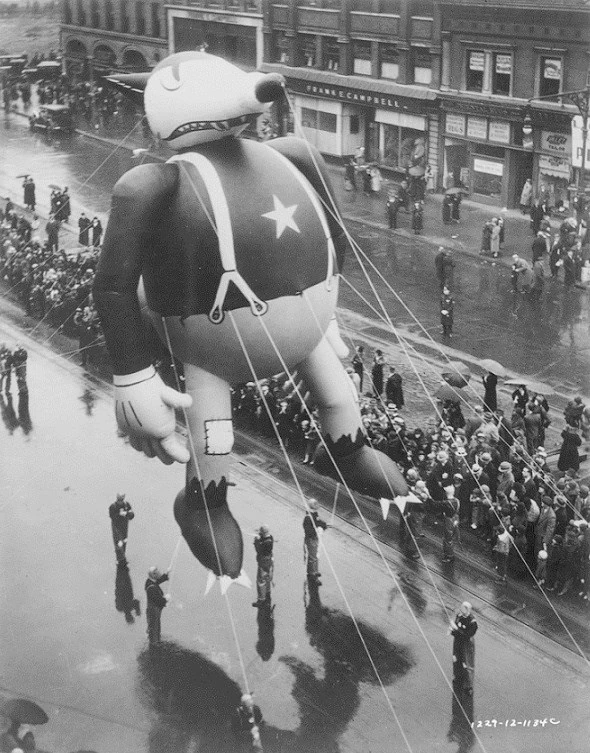 The Big Bad Wolf/Gallery | Macy's Thanksgiving Day Parade Wiki | Fandom