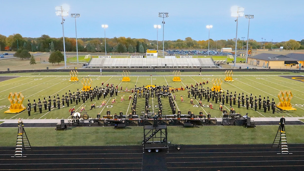 Avon Marching Black & Gold | Macy's Thanksgiving Day Parade Wiki | Fandom