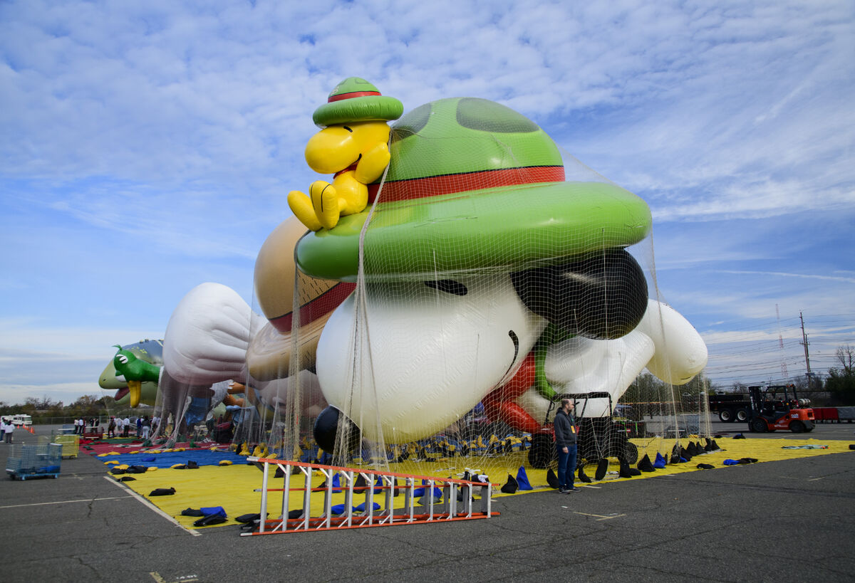 Uncle Dan/Gallery | Macy's Thanksgiving Day Parade Wiki | Fandom Uncle Dan/Gallery | Macy's Thanksgiving Day Parade Wiki | Fandom