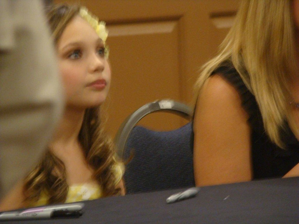 Meet and Greet: Pennsylvania | Maddie Ziegler Wiki | Fandom