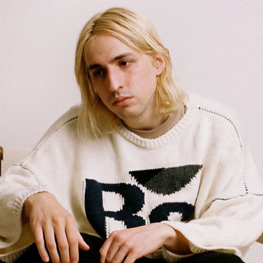 Porter Robinson Background