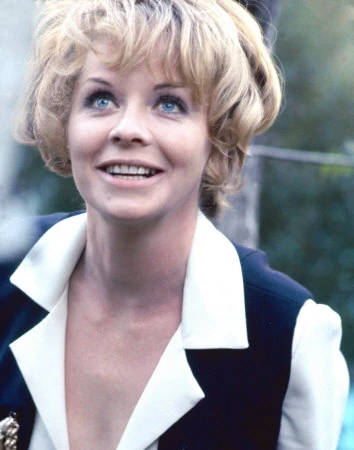 Mary Sue Brown | Inspector SpaceTime Wiki | Fandom