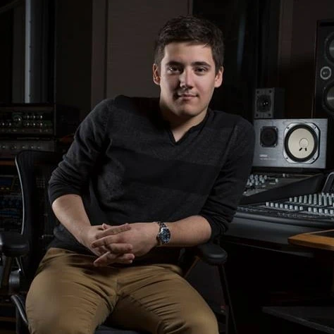 Dylan McLean | Maggie Lindemann Wiki | Fandom