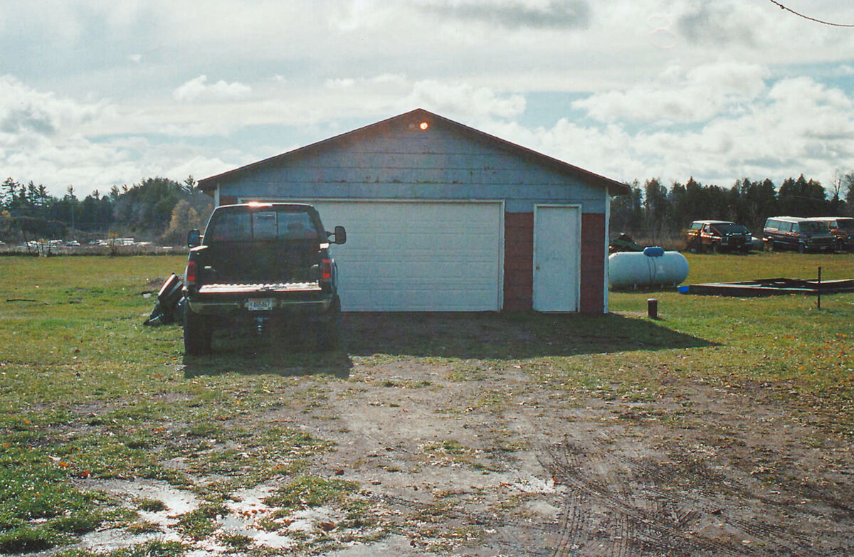 Steven Avery’s garage | Making a Murderer Wikia | Fandom