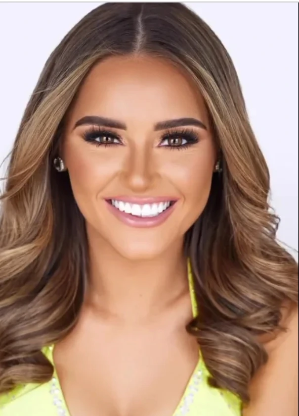 Ariana | Dallas Cowboys Cheerleaders: Making the Team Wiki | Fandom