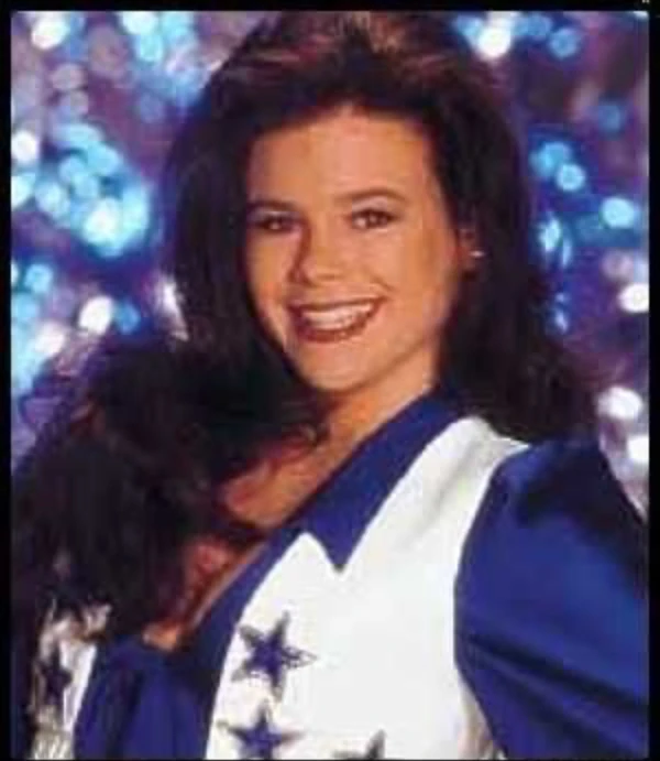 Elizabeth Perry | Dallas Cowboys Cheerleaders: Making the Team Wiki ...