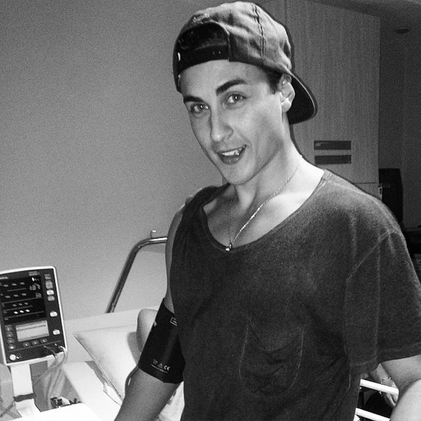 Taylor Glockner | Mako Mermaids Wiki | Fandom