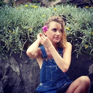 Isabel Durant | Mako Mermaids Wiki | Fandom