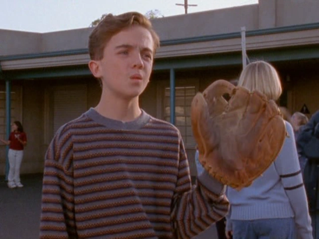 Shame/Apariciones | Malcolm Wiki | Fandom