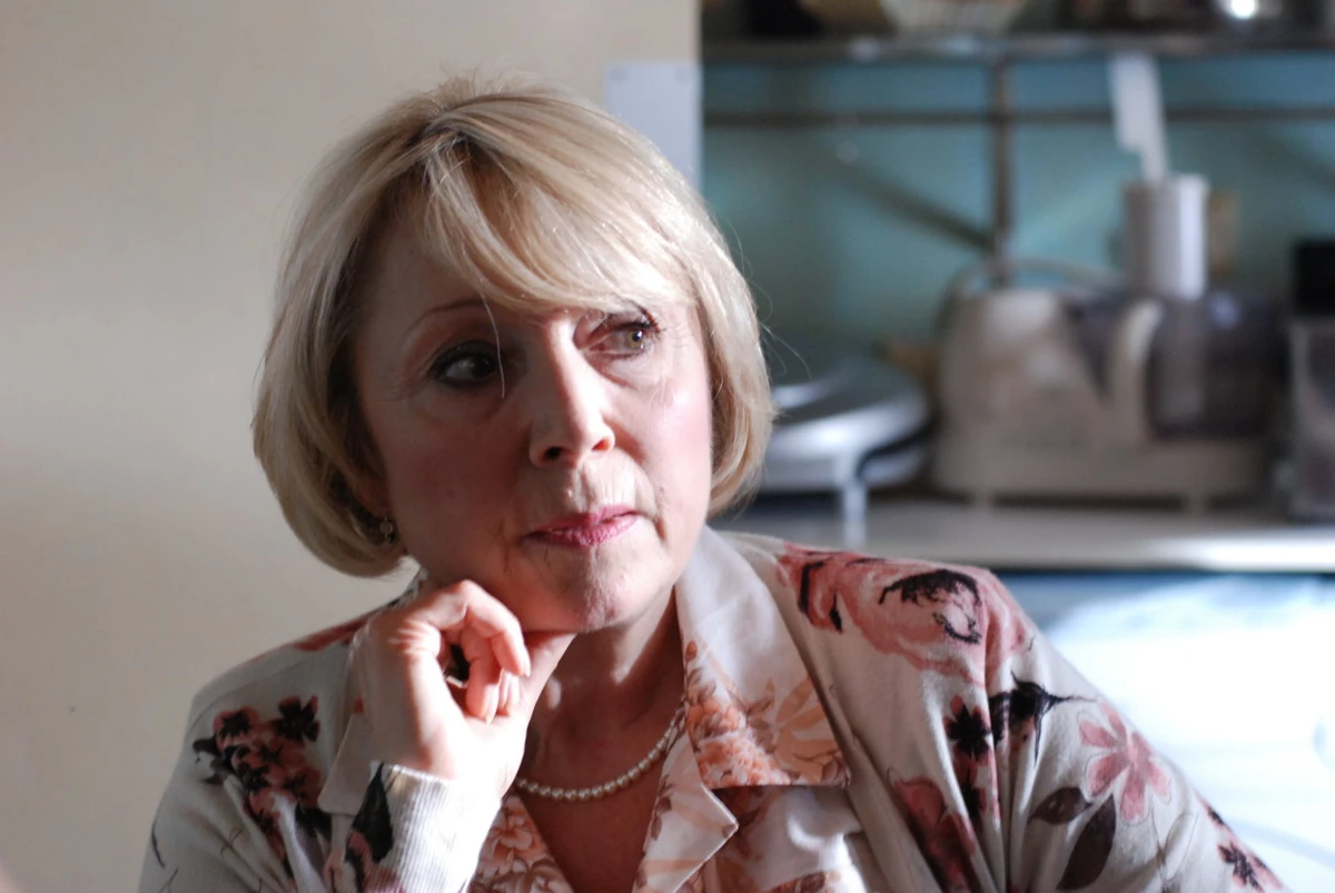 Mrs. Jones | Malice In Wonderland - and all things Alice Wiki | Fandom