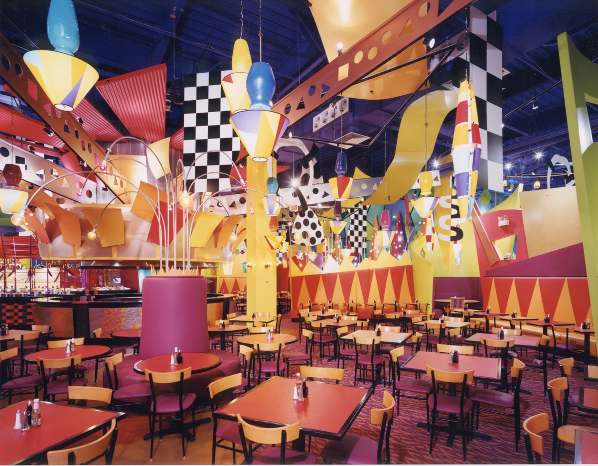 FiRE + iCE Interactive Grill & Bar/Locations | Malls and Retail Wiki ...