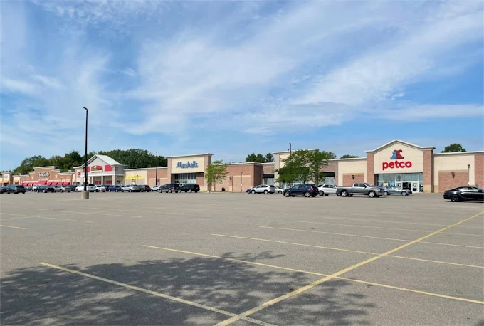 Alpine Summit | Malls and Retail Wiki | Fandom