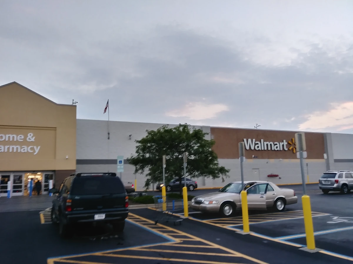 Apple Glen Crossing | Malls and Retail Wiki | Fandom