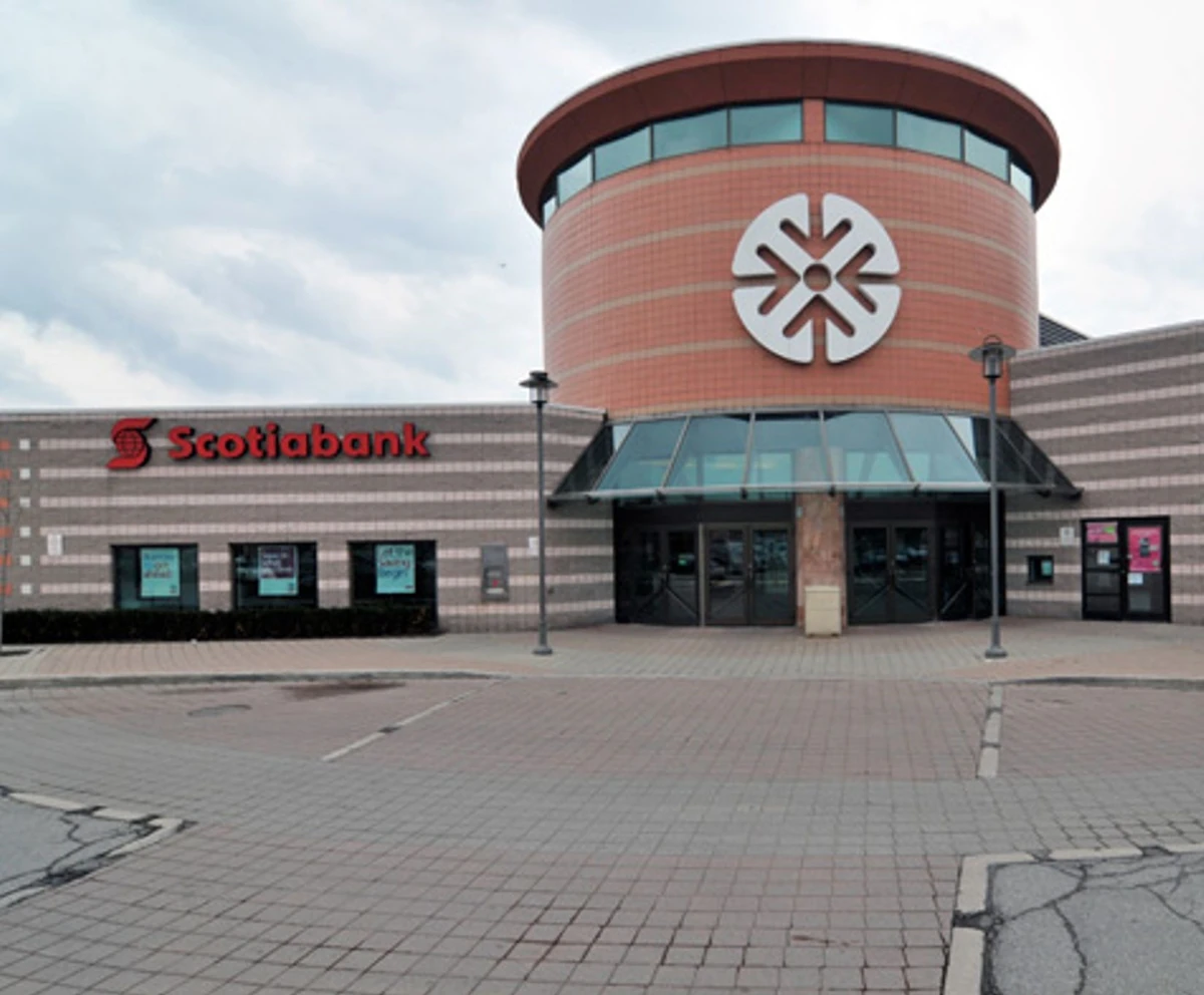 Centerpoint Mall | Malls and Retail Wiki | Fandom