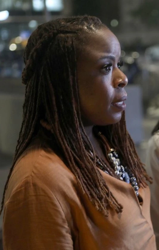 Bethany Collins | Wiki Manifest | Fandom