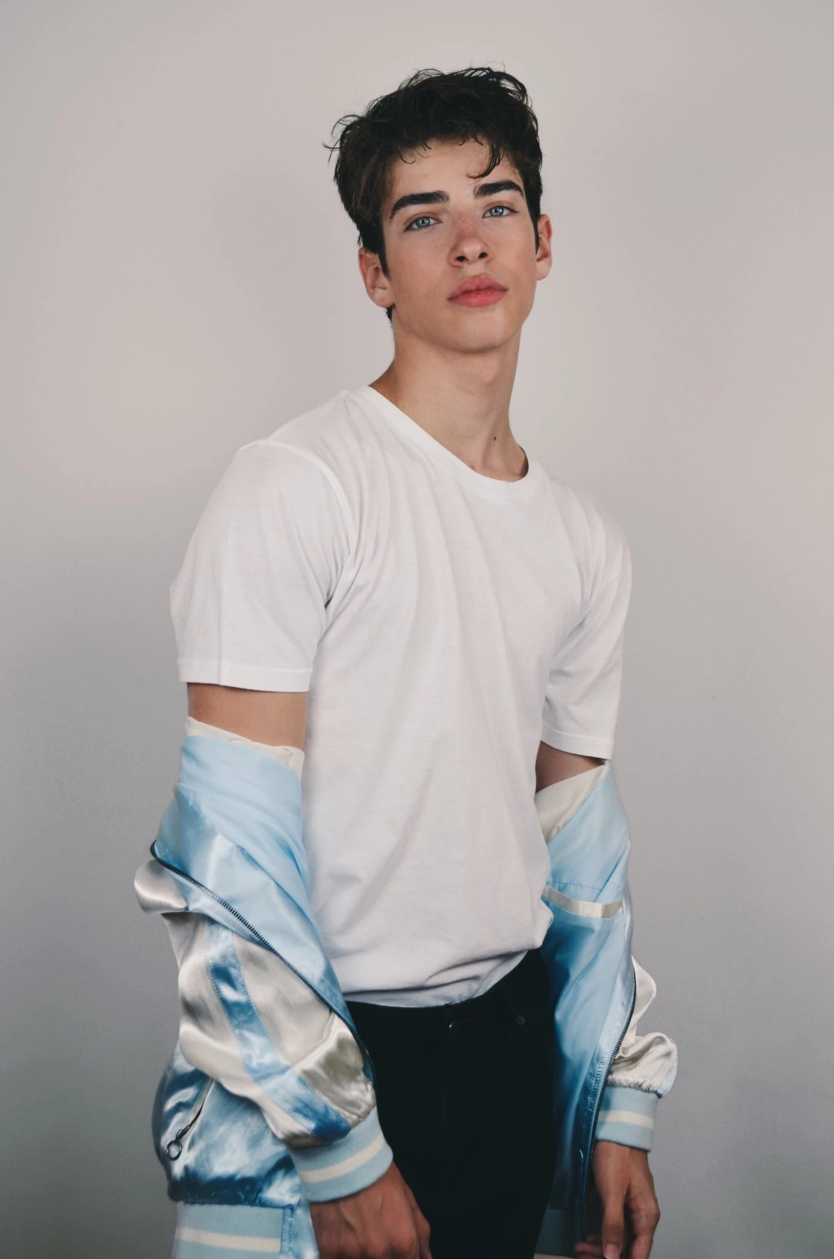 Cold | Manu Rios Wiki | Fandom