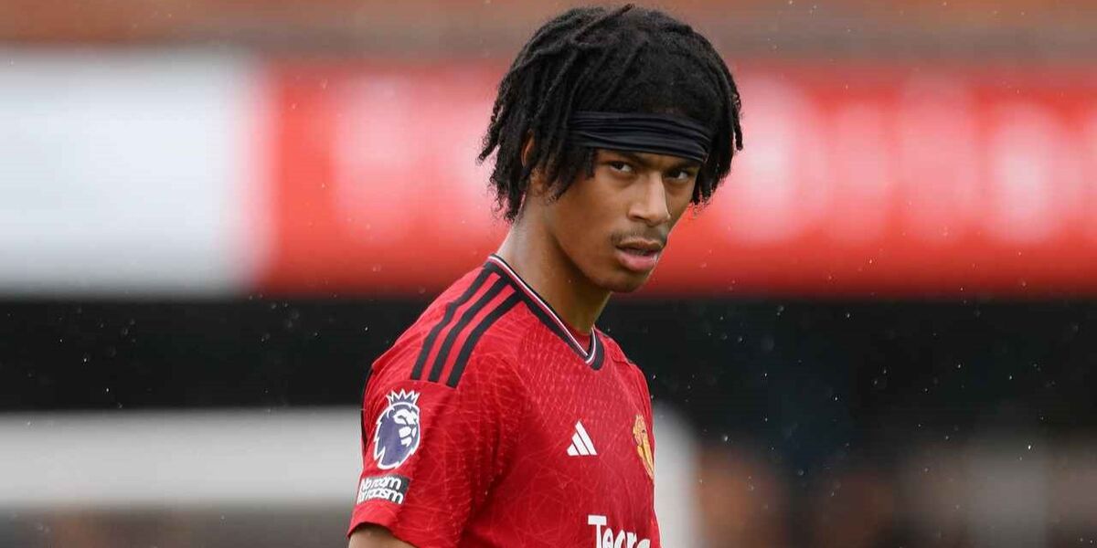 Maxi Oyedele | Manchester United Wiki | Fandom