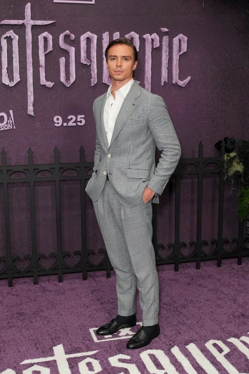 Nicholas Alexander Chavez | Miss Artistas Perfectos Movies Wiki | Fandom