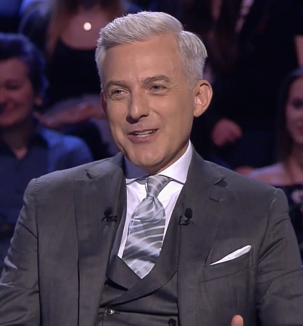 WWTBAM Series 16 (Poland) Episode 302 Outfit and Tie | Marcel Wiki | Fandom