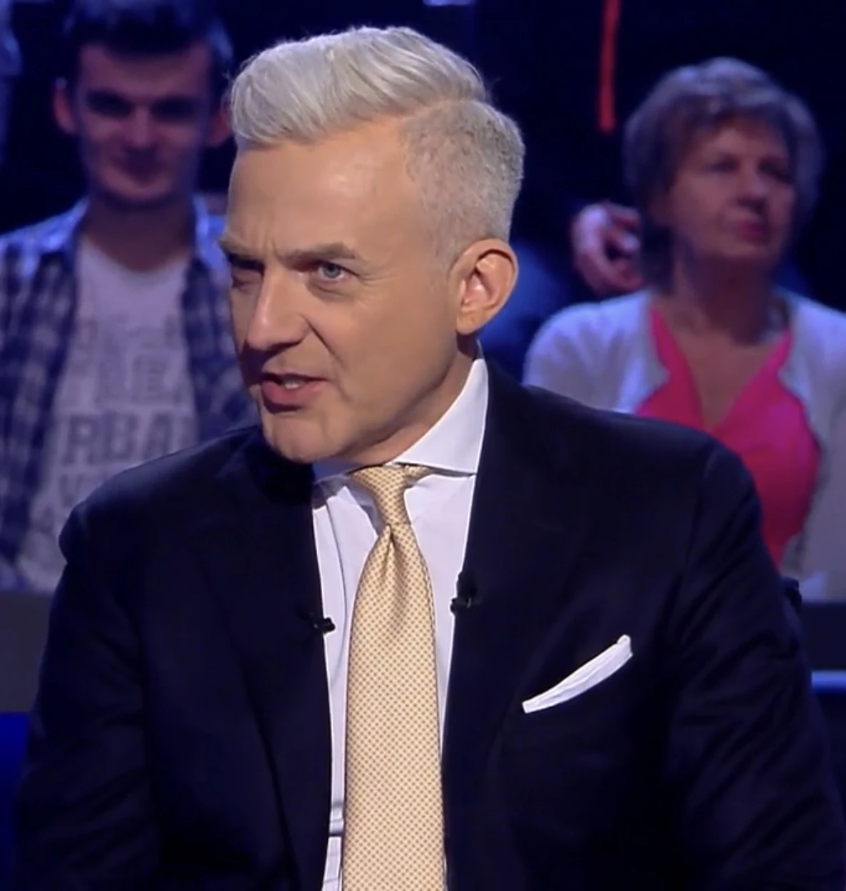WWTBAM Series 15 (Poland) Episode 243 Outfit and Tie | Marcel Wiki | Fandom
