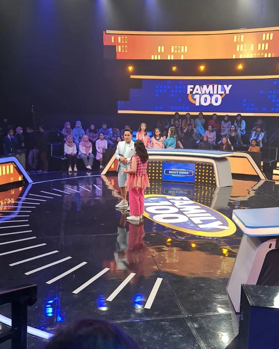 Family 100 | Mark Goodson Wiki | Fandom