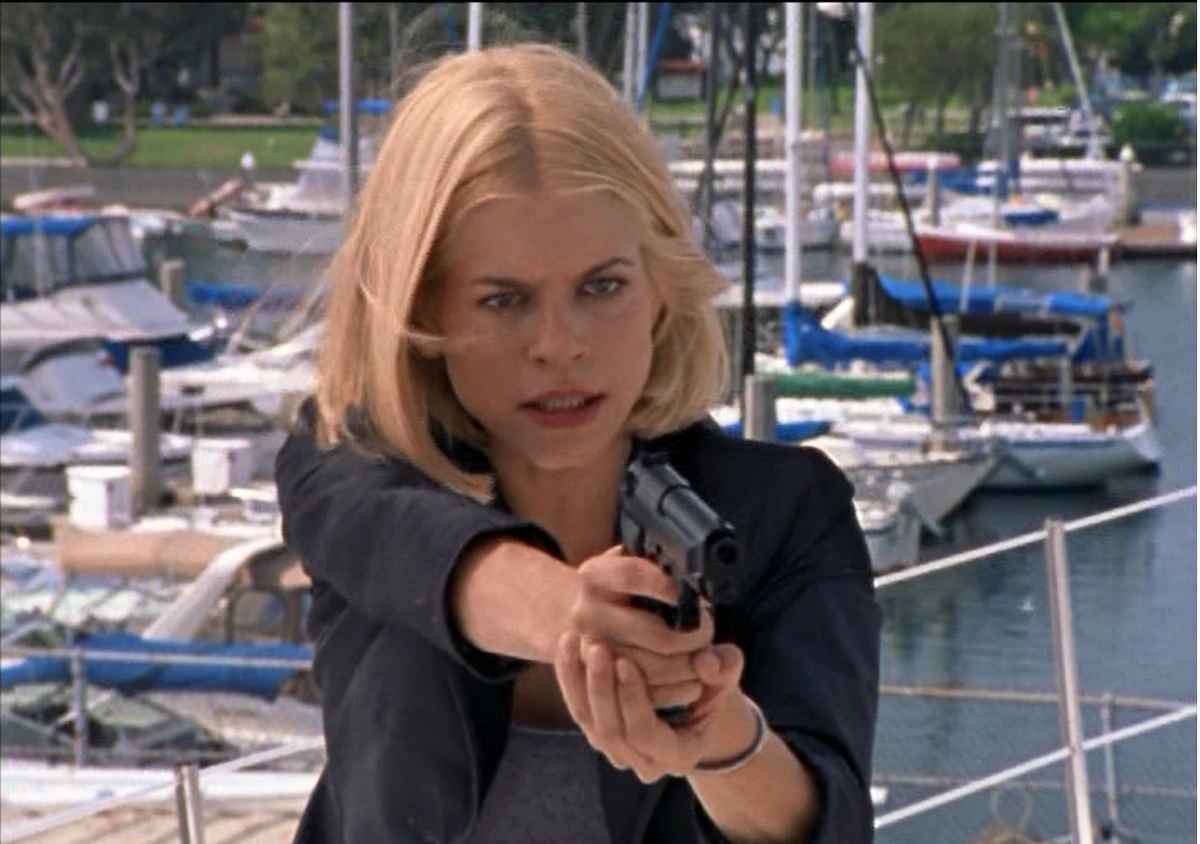 Dana Dixon | Martial Law Wiki | Fandom