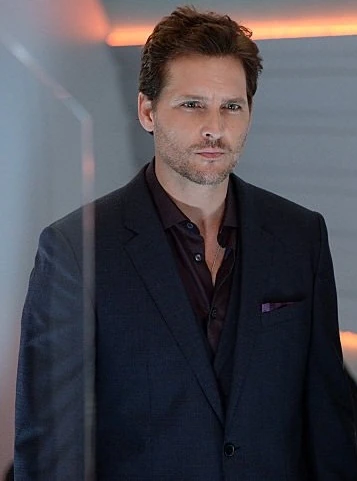Maxwell Lord (Arrowverse: Earth-38) | DC Database | Fandom