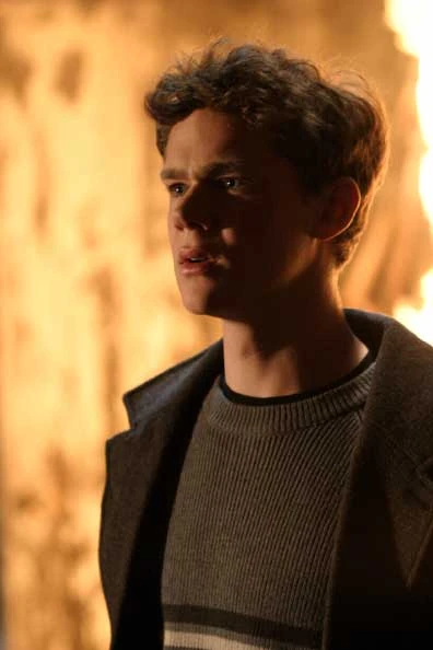 Jordan Cross (Smallville) | DC Database | Fandom