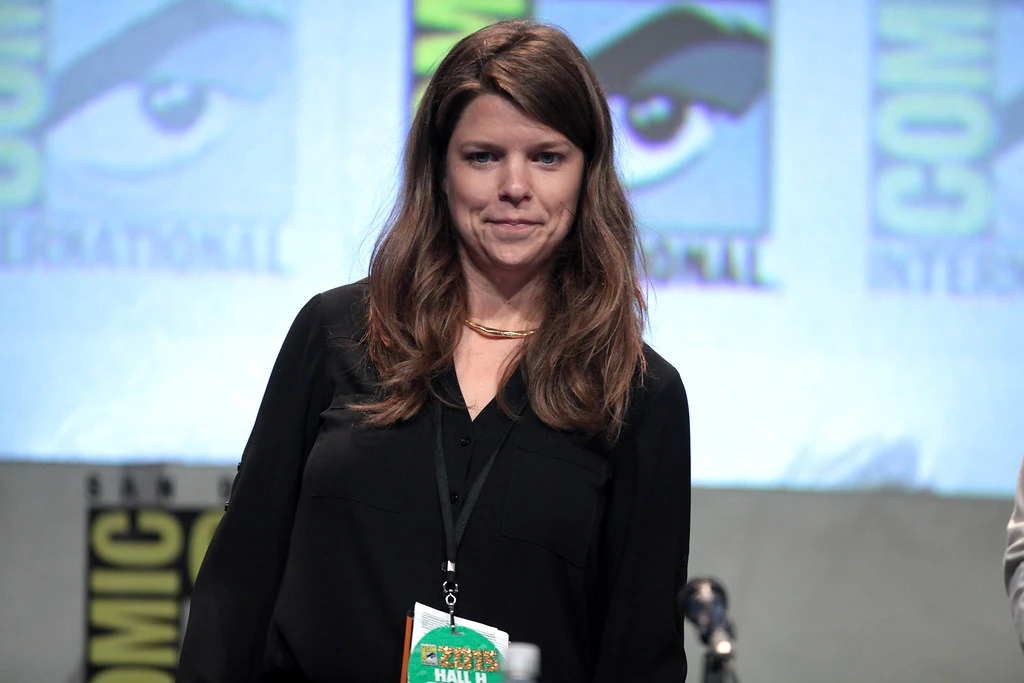 Caroline Dries | DC Database | Fandom