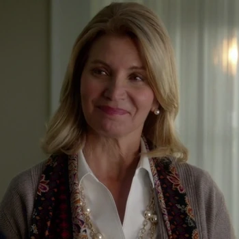 Isabella Hofmann | DC Database | Fandom