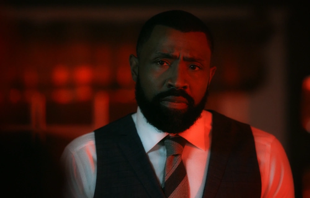 Jefferson Pierce (Arrowverse: Earth-2) | DC Database | Fandom