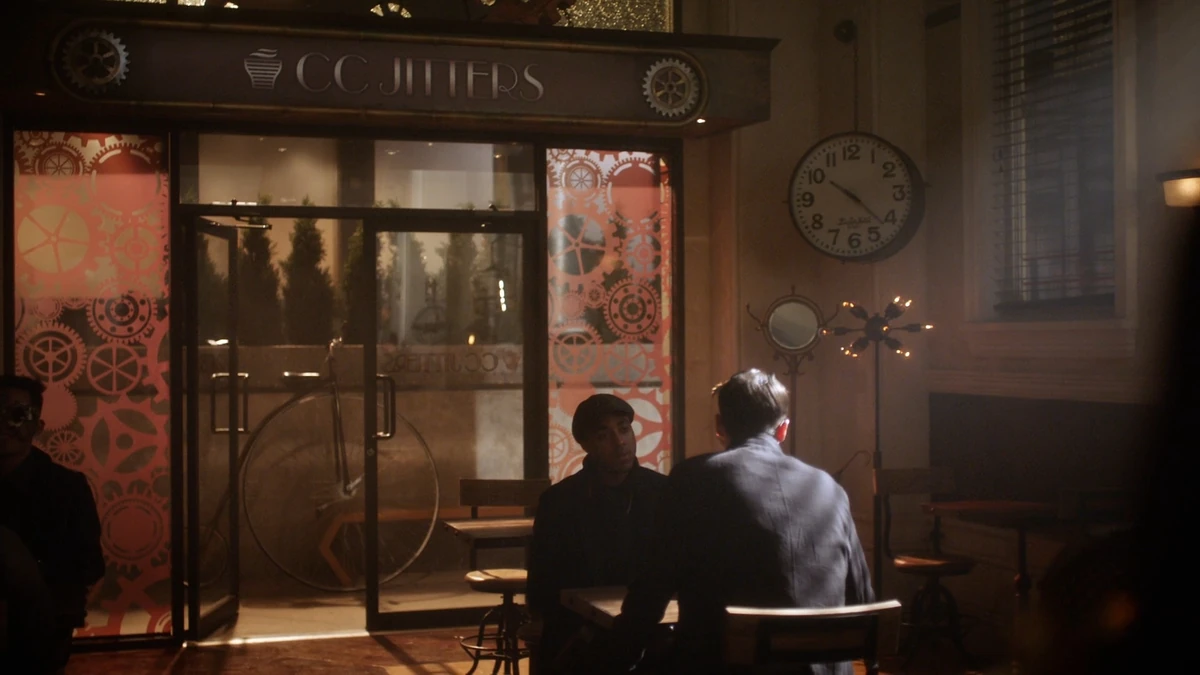 Arrowverse: Earth-221 | DC Database | Fandom