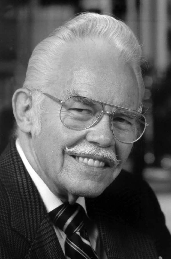 Kelly Freas | DC Database | Fandom